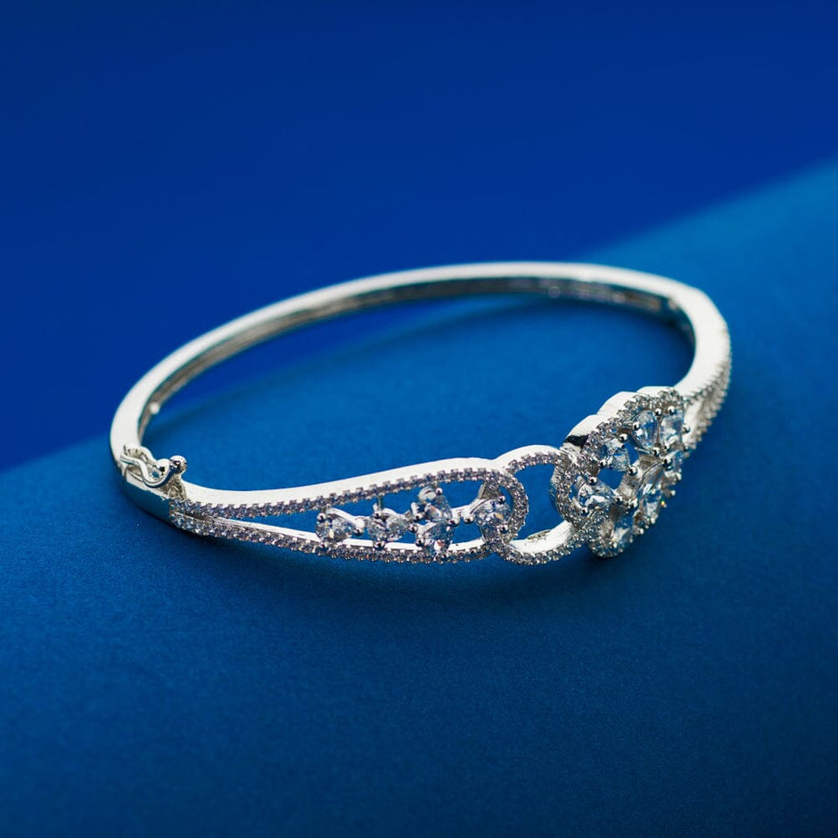 Buy Elegant Office Wear Jewellery at Blingvine