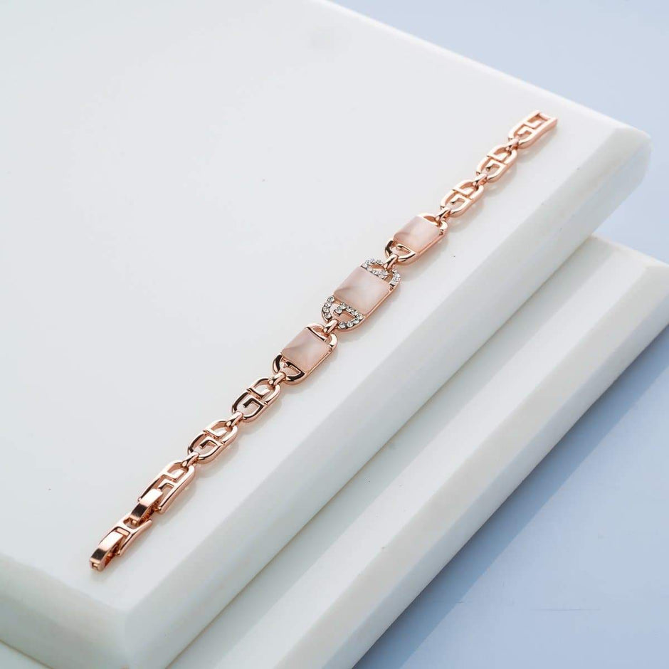 Buy Elegant Office Wear Jewellery at Blingvine